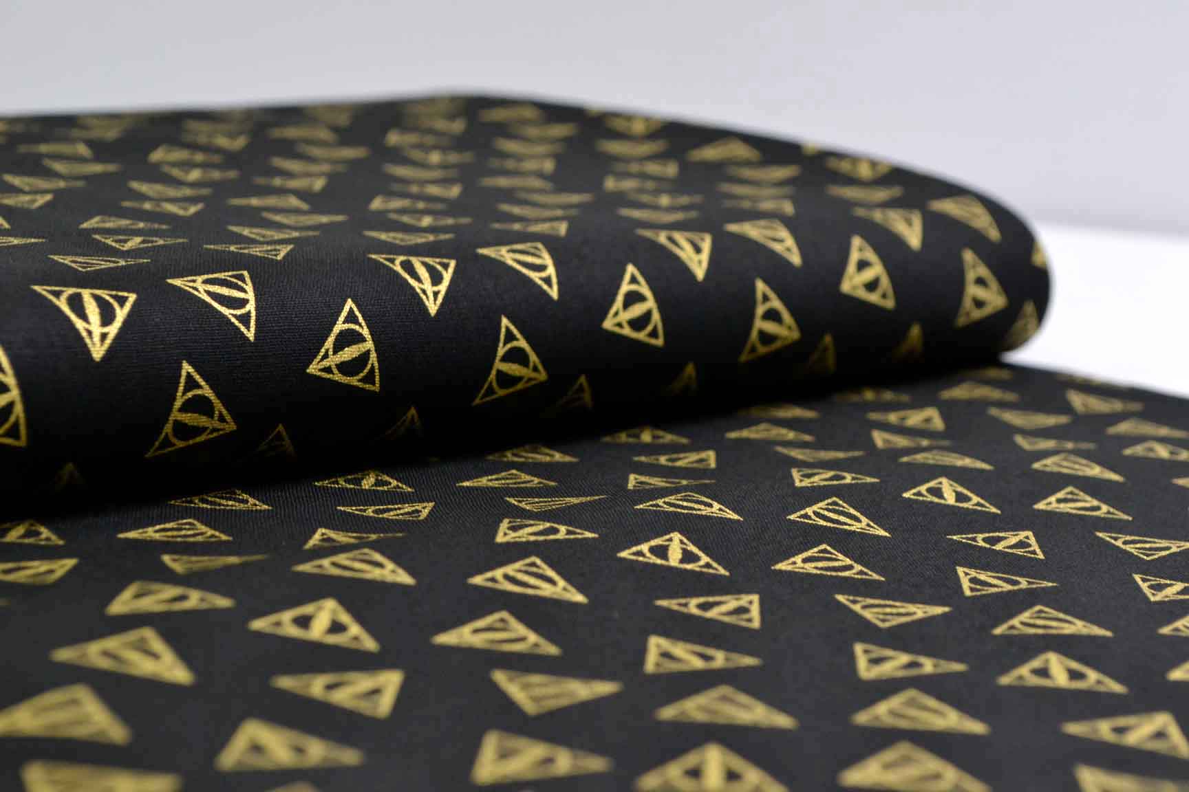 Deathly Hallows Wizarding World gold, Camelot